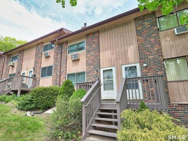 2 bedroom, Waterbury CT 06708 104789646