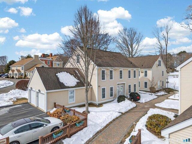 2 bedroom, Waterford CT 06385 102594410