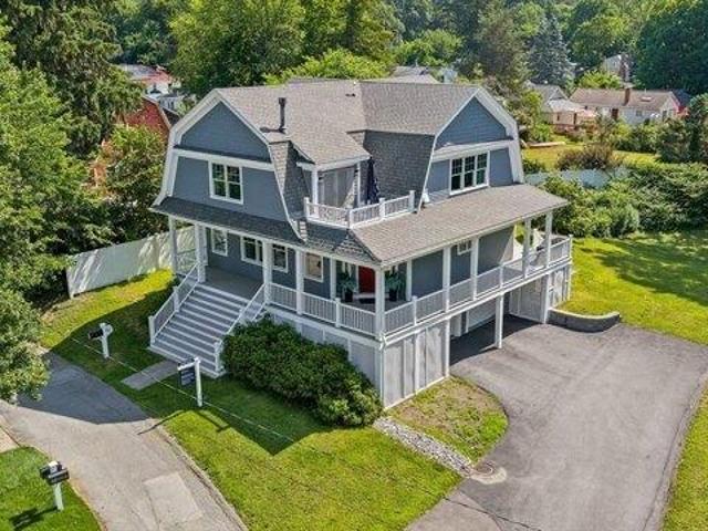 2 bedroom, Wayland MA 01778 104440517