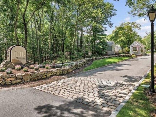 2 bedroom, Wayland MA 01778 105041178