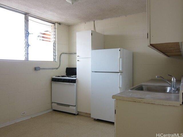 2 bedroom, Waipahu HI 96797 90223800