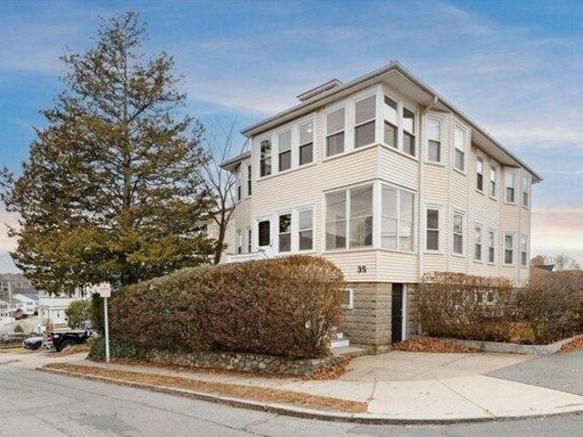 2 bedroom, Wakefield MA 01880 102316543
