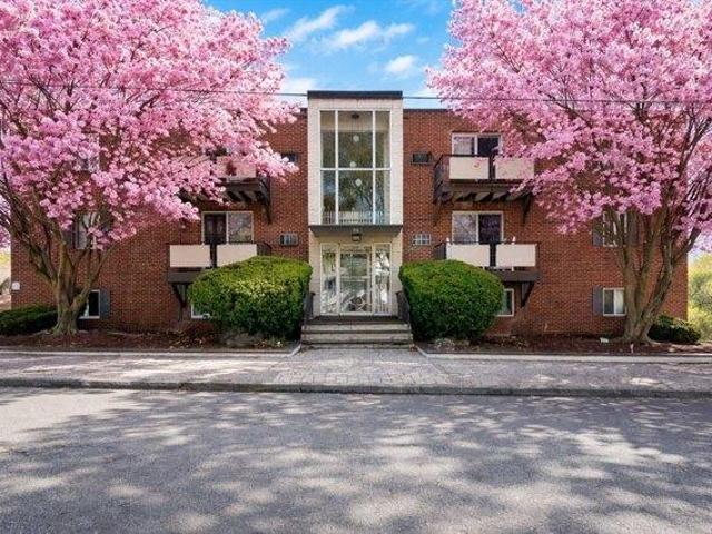 2 bedroom, Wakefield MA 01880 102725754