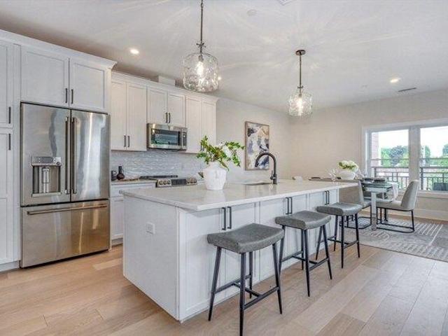 2 bedroom, Wakefield MA 01880 104477381