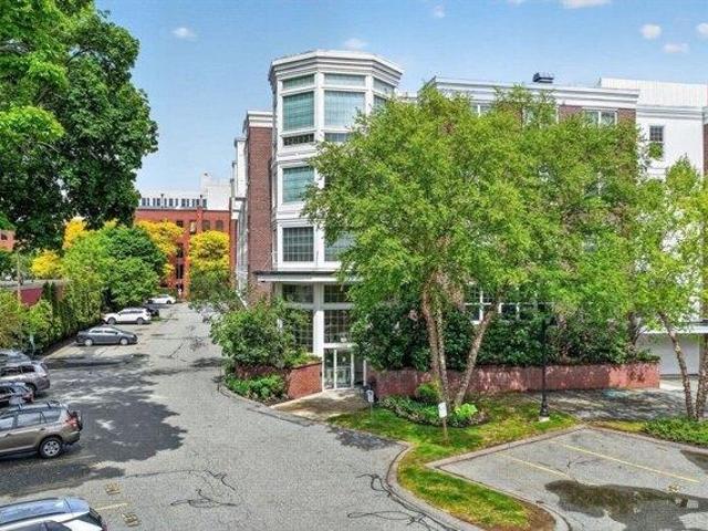 2 bedroom, Wakefield MA 01880 105061515
