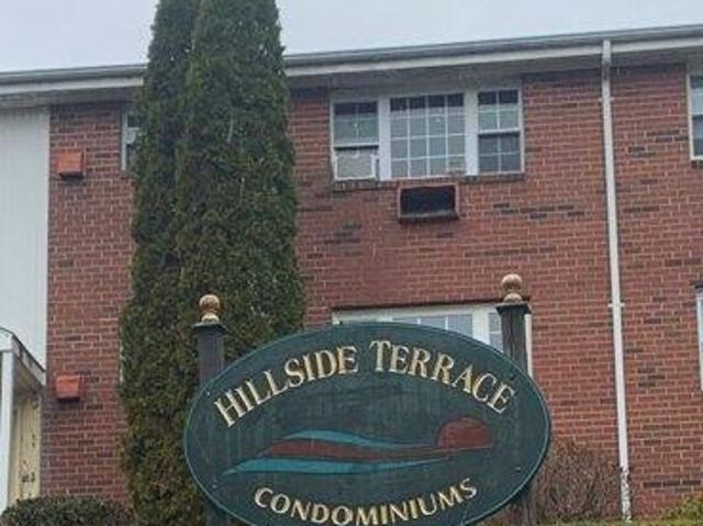 2 bedroom, Wallingford CT 06492 LS102528995