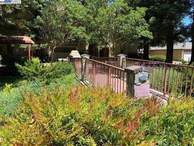 2 bedroom, Walnut Creek CA 94597 LS96971539