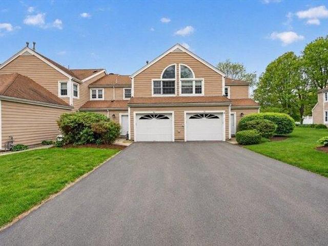 2 bedroom, Walpole MA 02081 102530149