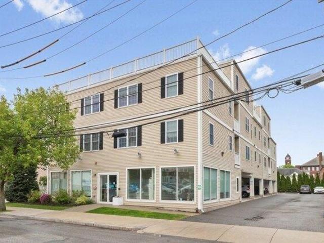 2 bedroom, Waltham MA 02453 104298335