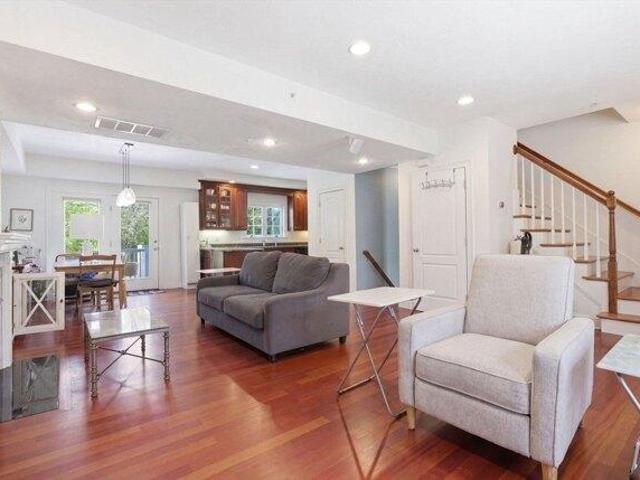 2 bedroom, Waltham MA 02453 LS103124849