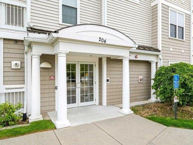 2 bedroom, Waltham MA 02452 104113880