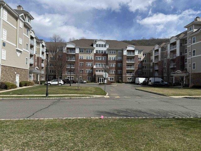 2 bedroom, Wanaque NJ 07465 102213185