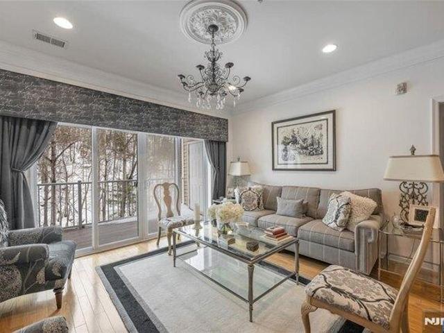 2 bedroom, Wanaque NJ 07465 102280329