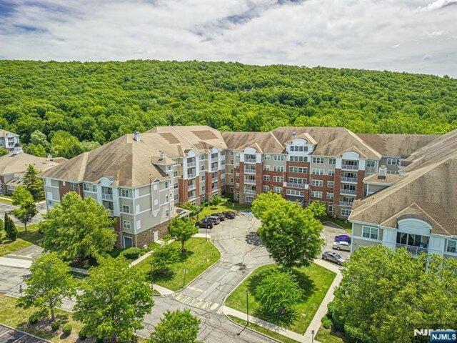 2 bedroom, Wanaque NJ 07465 104478612