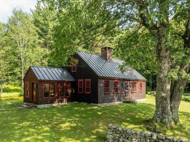 2 bedroom, Wardsboro VT 05355 102761893