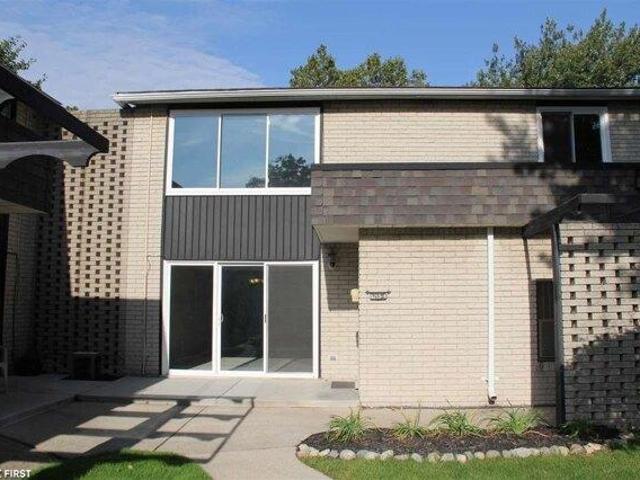2 bedroom, Warren MI 48093 LS89559720