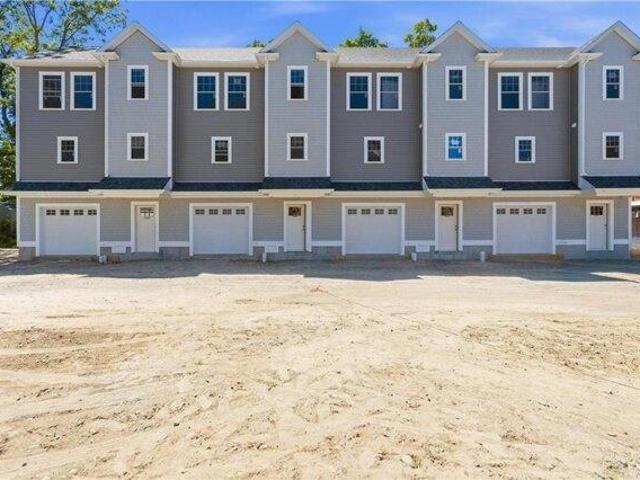 2 bedroom, Warren RI 02885 104075796