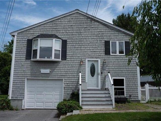 2 bedroom, Warren RI 02885 105123011