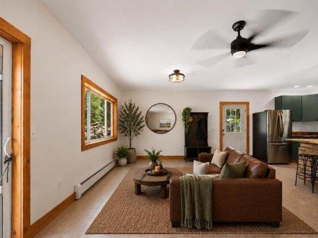 2 bedroom, Warren VT 05674 104947104