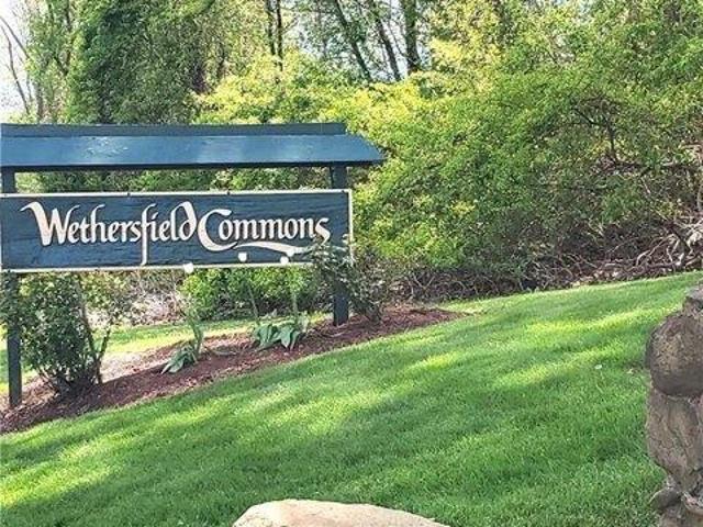 2 bedroom, Warwick RI 02886 LS102528658