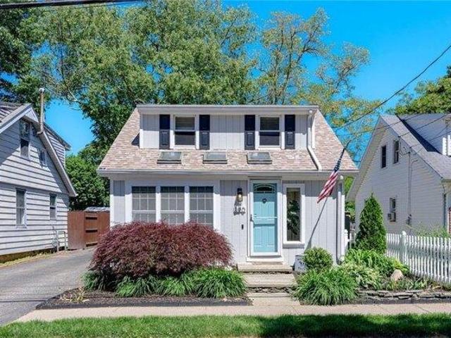 2 bedroom, Warwick RI 02886 LS103099495