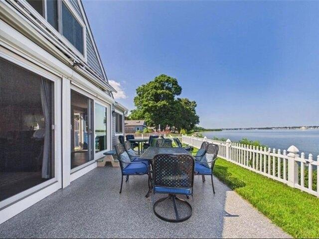 2 bedroom, Warwick RI 02888 105079928