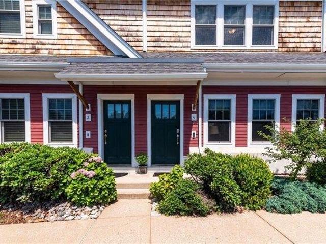 2 bedroom, Warwick RI 02888 105239901