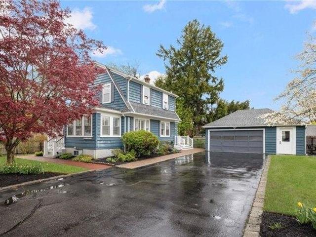 2 bedroom, Warwick RI 02888 LS102216725