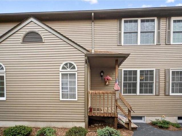 2 bedroom, Warwick RI 02889 101782744