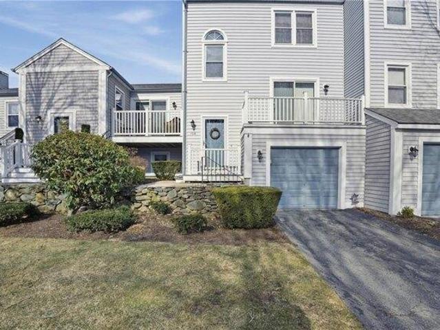 2 bedroom, Warwick RI 02889 102412357