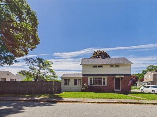 2 bedroom, Warwick RI 02889 103020415