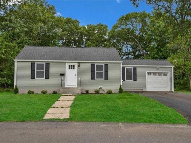2 bedroom, Warwick RI 02889 103074078
