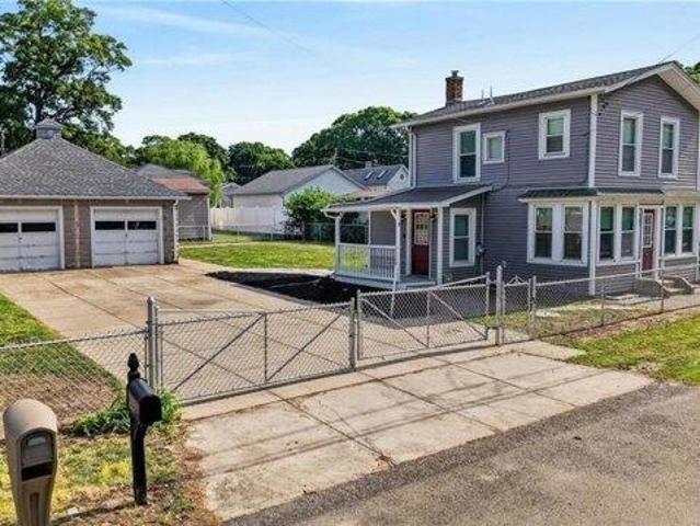 2 bedroom, Warwick RI 02889 104607073