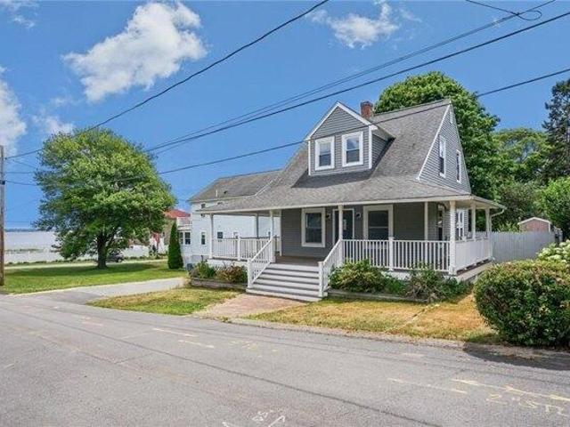 2 bedroom, Warwick RI 02889 104235775