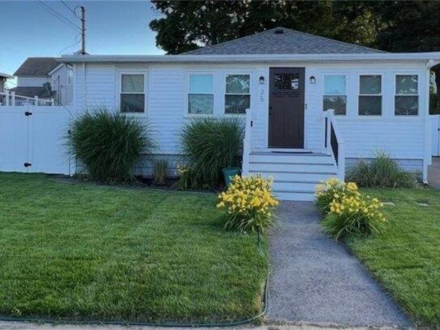 2 bedroom, Warwick RI 02889 105496722