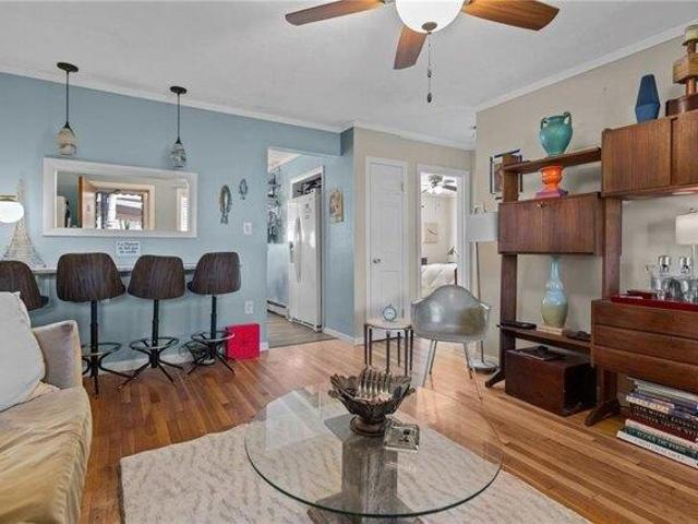 2 bedroom, Warwick RI 02889 LS102444443