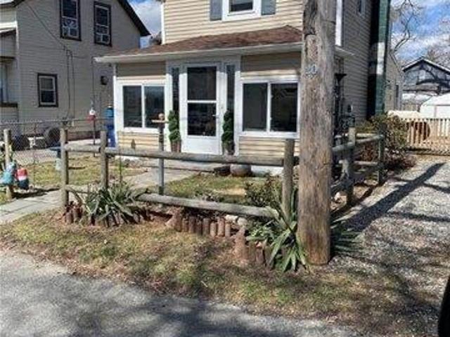 2 bedroom, Warwick RI 02889 LS103074008