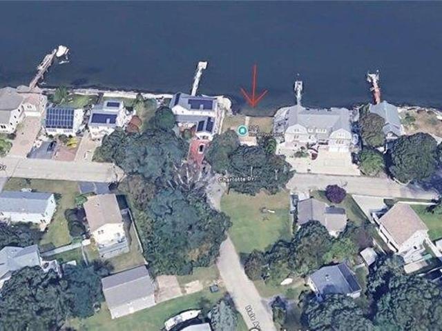 2 bedroom, Warwick RI 02818 105175228