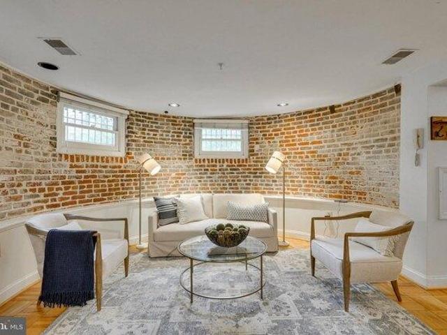 2 bedroom, Washington DC 20009 103625253