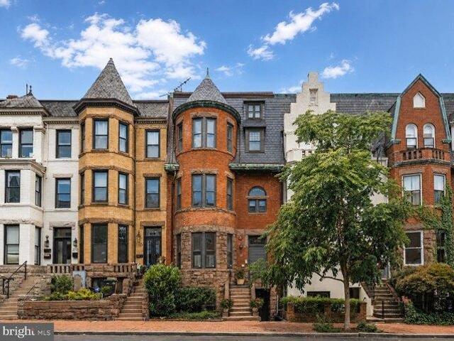 2 bedroom, Washington DC 20037 104903250