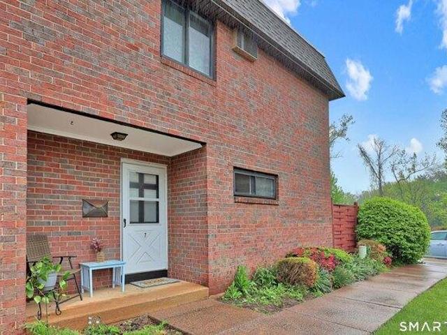 2 bedroom, Wethersfield CT 06109 102478645