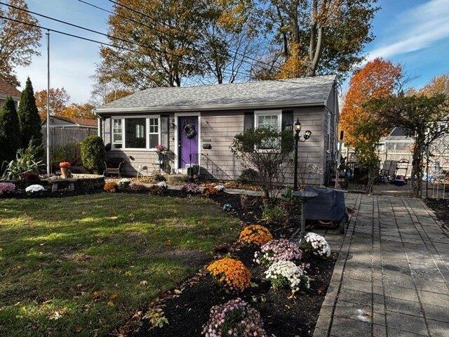 2 bedroom, Weymouth MA 02189 LS102447695