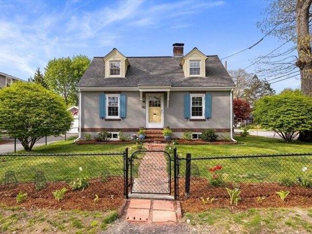 2 bedroom, Weymouth MA 02190 102412255