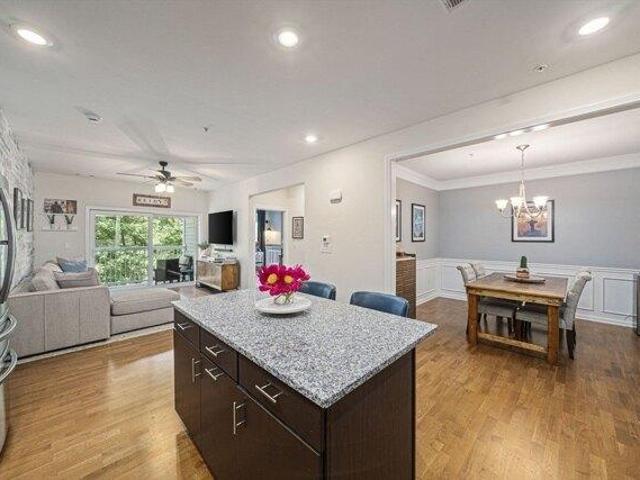 2 bedroom, Weymouth MA 02190 103185722