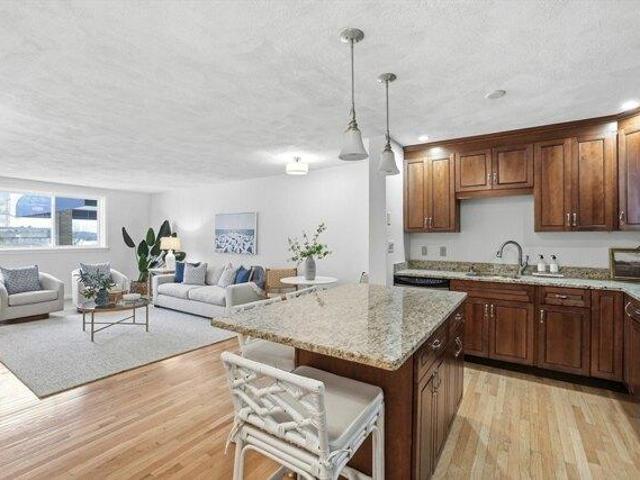 2 bedroom, Weymouth MA 02191 104609085