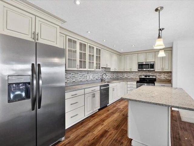 2 bedroom, Weymouth MA 02191 104609350
