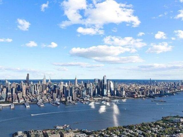 2 bedroom, Weehawken NJ 07086 102284896