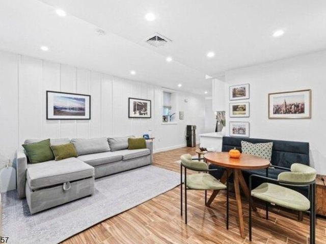 2 bedroom, Weehawken NJ 07086 102216789