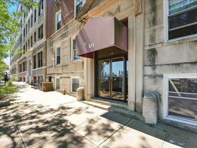 2 bedroom, Weehawken NJ 07086 105143968