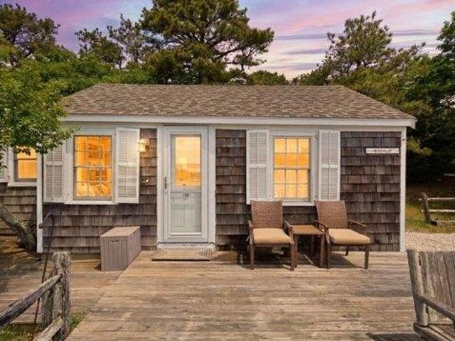 2 bedroom, Wellfleet MA 02667 102668992